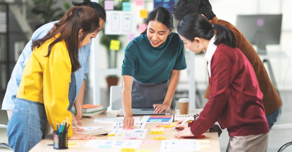 Devenir Chef de projet web : Missions, Salaire, Formation et Débouchés
